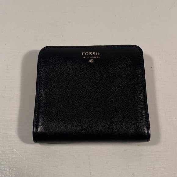 Fossil | Bags | Fossil Black Leather Bifold Wallet | Poshmark